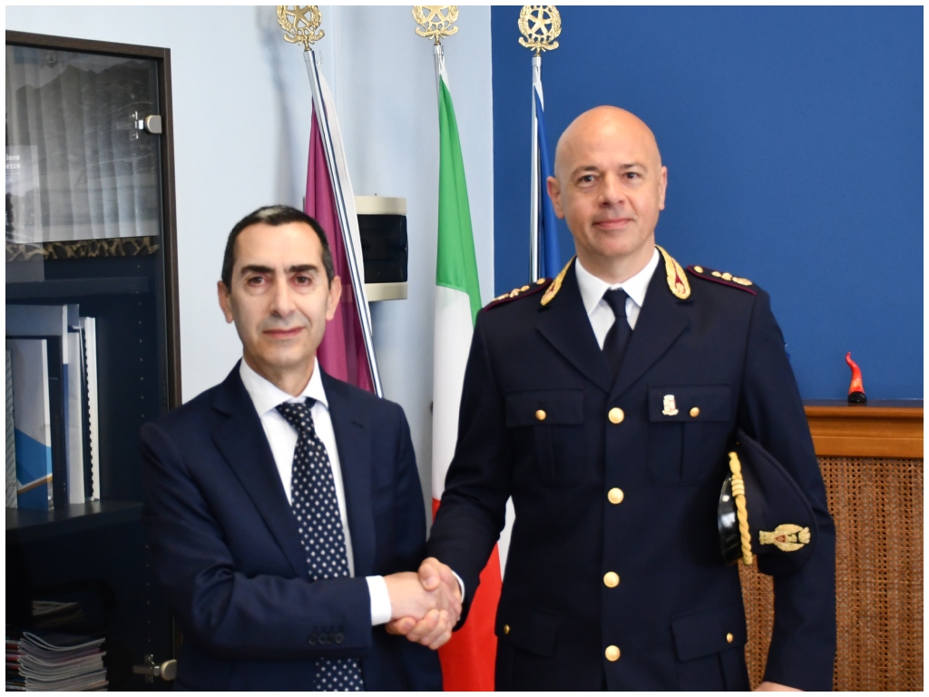 Ventimiglia: Paolo Arena è il nuovo Dirigente del Commissariato di ...